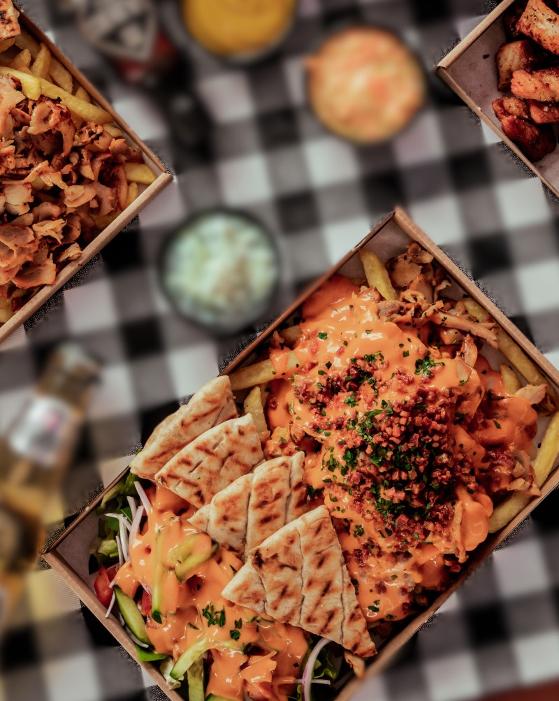 Berek Gyros | BBQ Kézműves Gyros Rendelés 16.ker és környéke